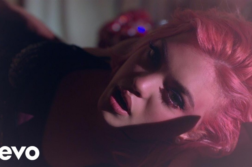 Hey Violet 'Clean' - ntdiario